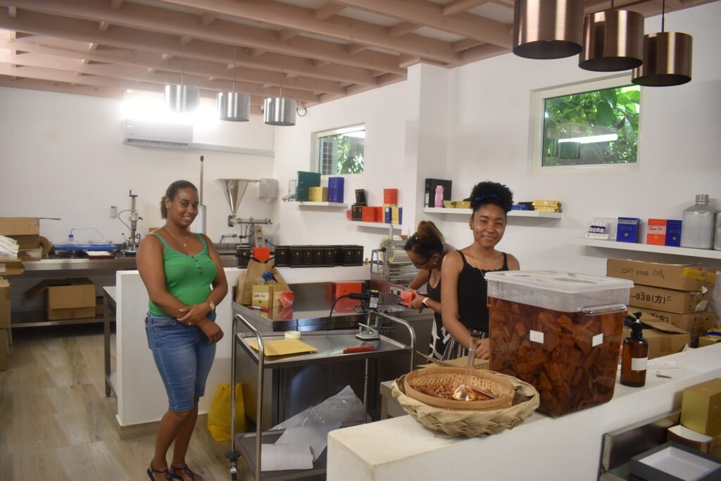 Home - Envoy Excellency Magazine